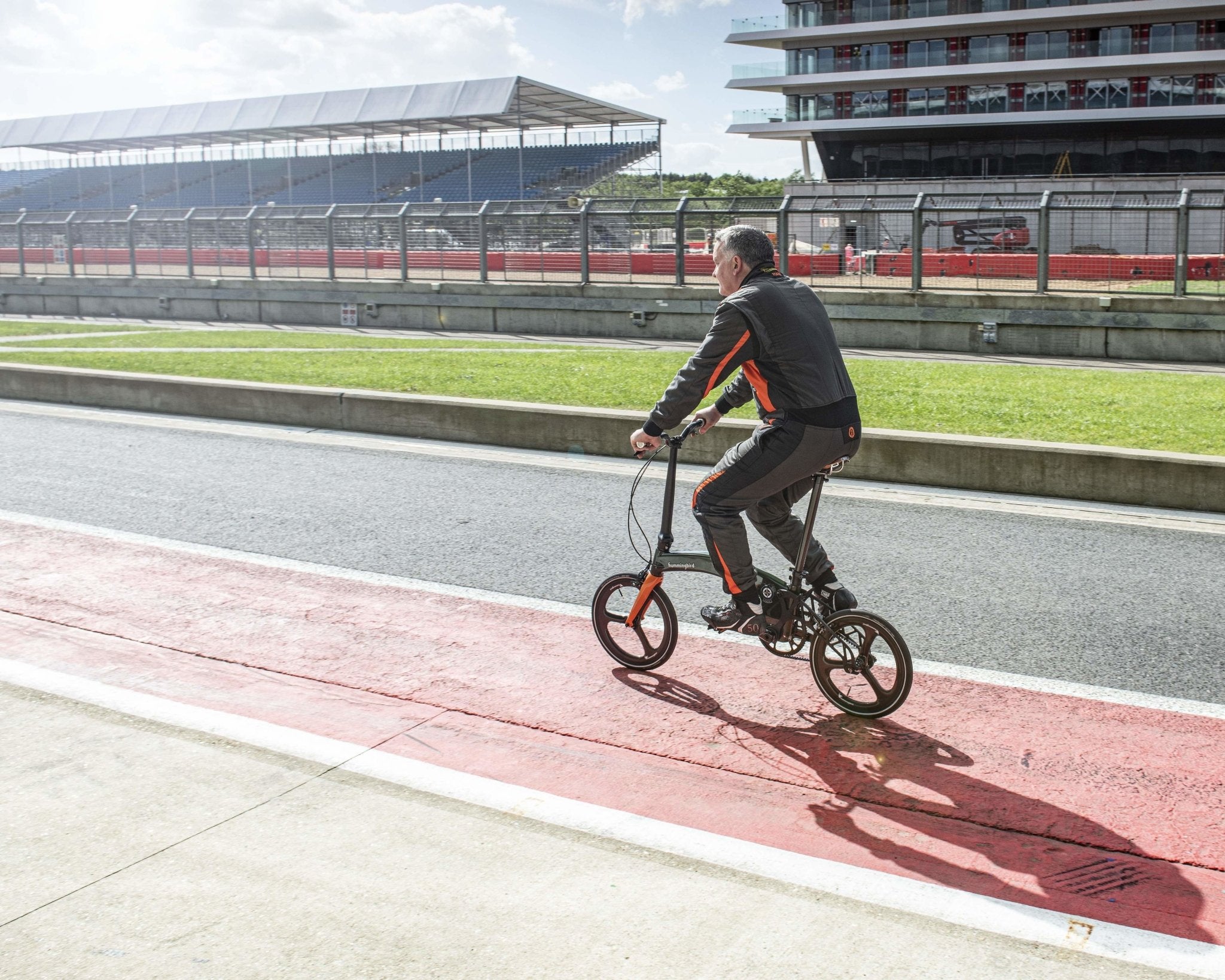 Hummingbird x BRM at Silverstone – Prodrive Folding Bike
